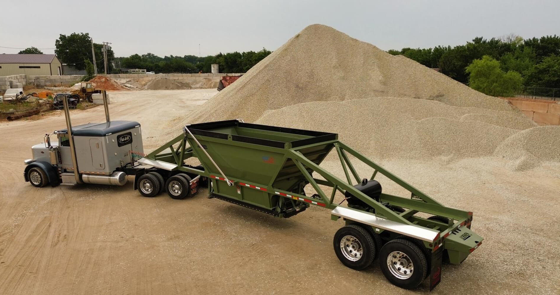 Loewen 1776 | OK, TX | Loewen and Ace Trailer Sales